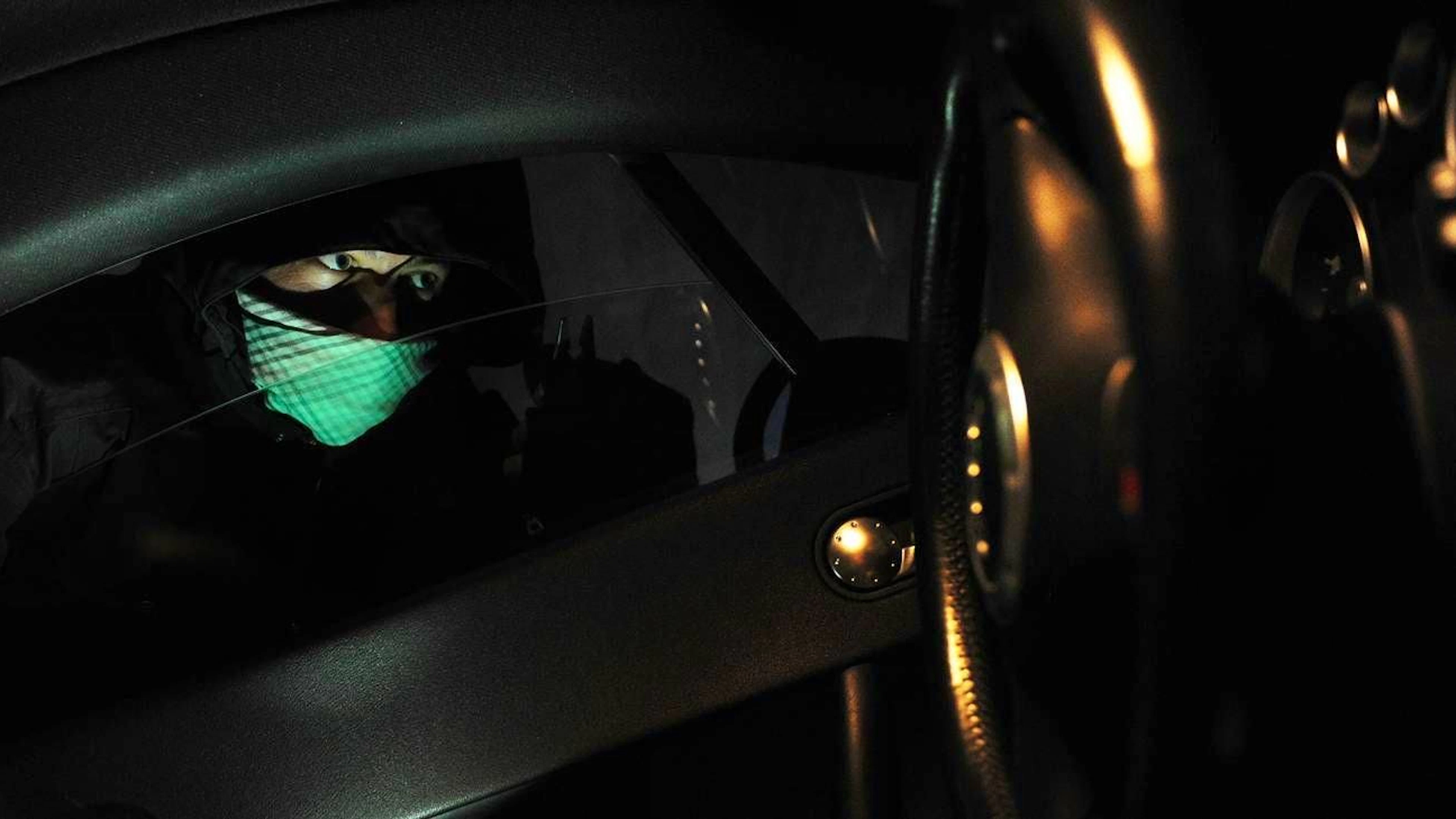 In manette un 24enne sospettato di ripetuti furti nelle auto