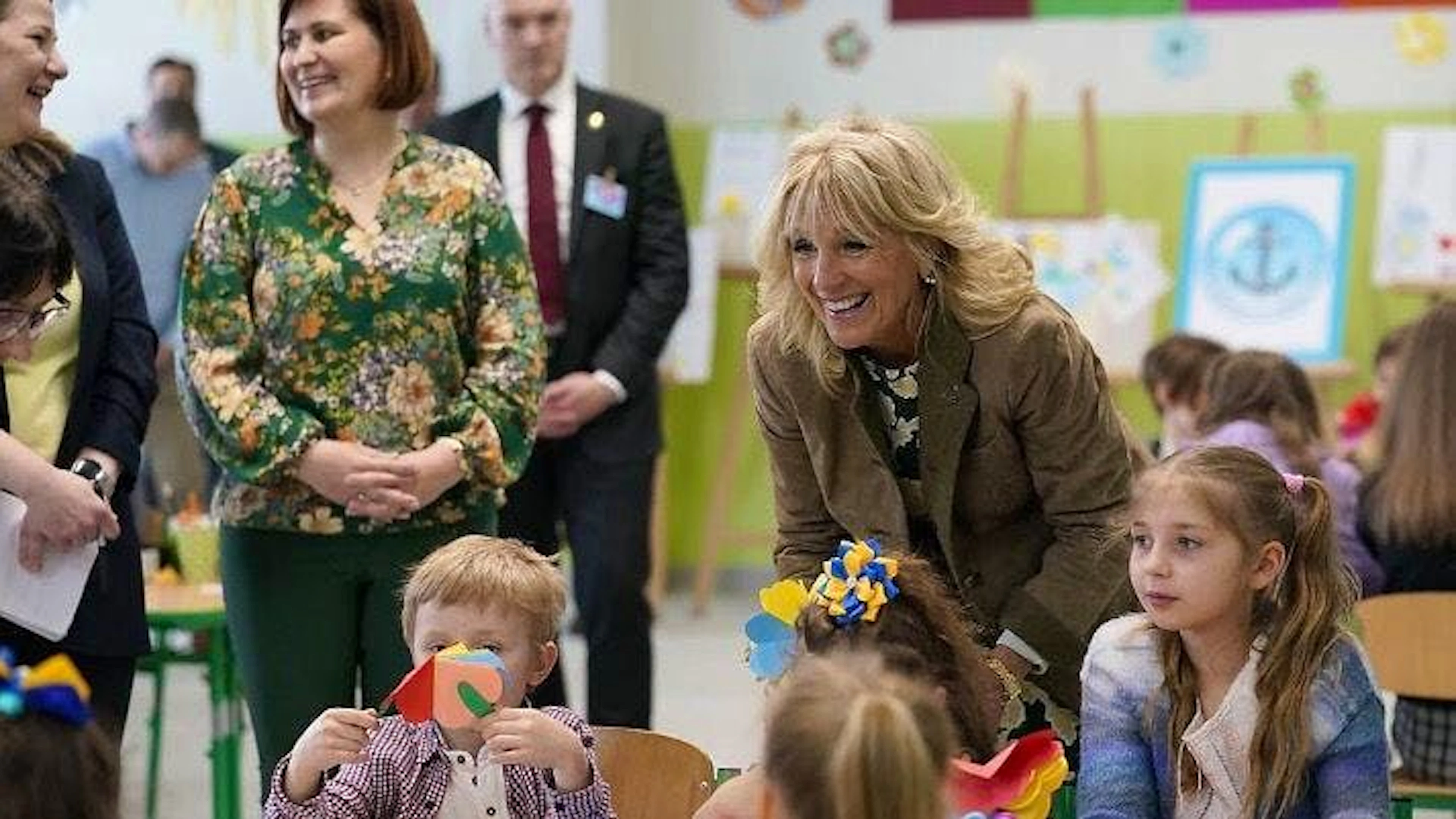Scontri a Mariupol, Jill Biden visita la moglie di Zelensky