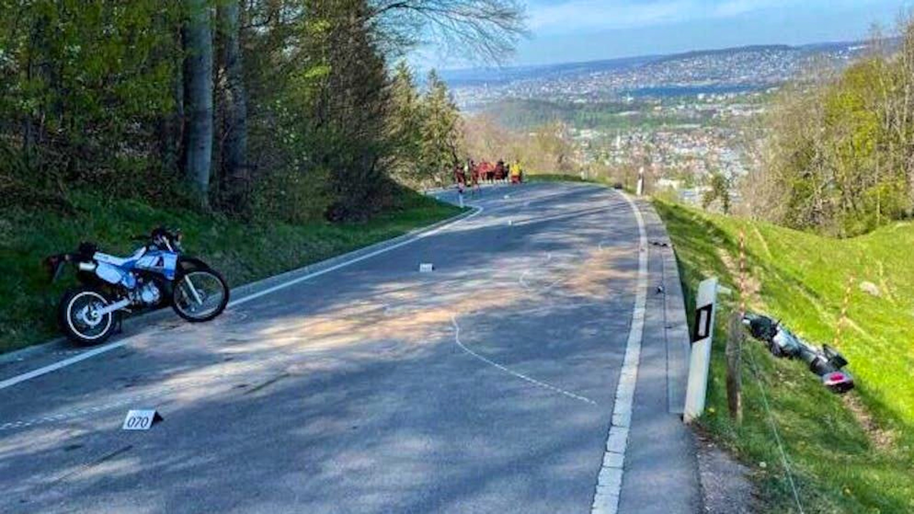 Limite a 60 km/h su due passi svizzeri, è polemica tra motociclisti e ...