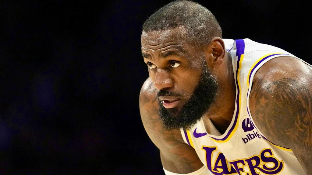 LeBron James reste flou sur son avenir à 39 ans