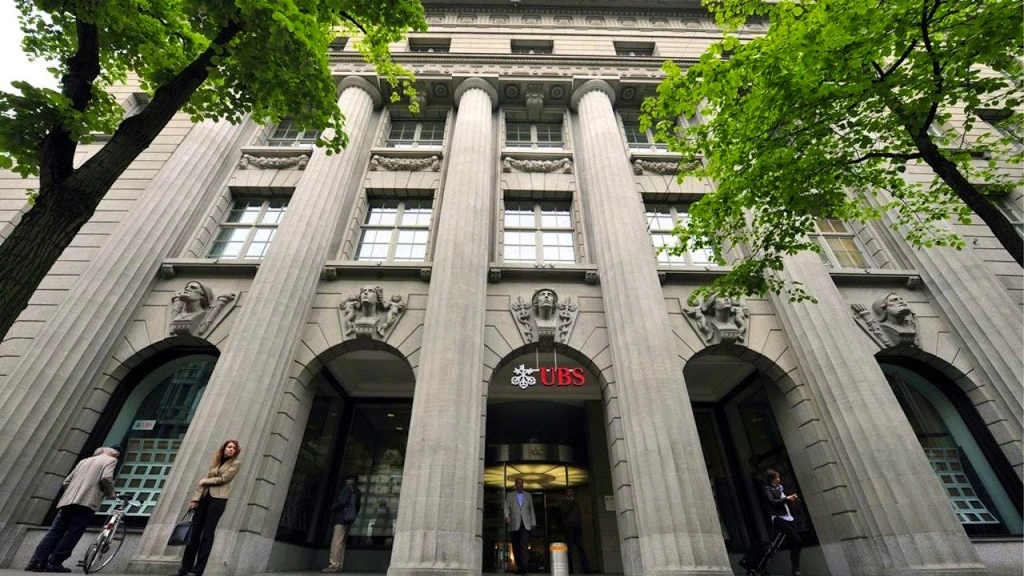 UBS torna nelle cifre nere, utile miliardario nel primo trimestre