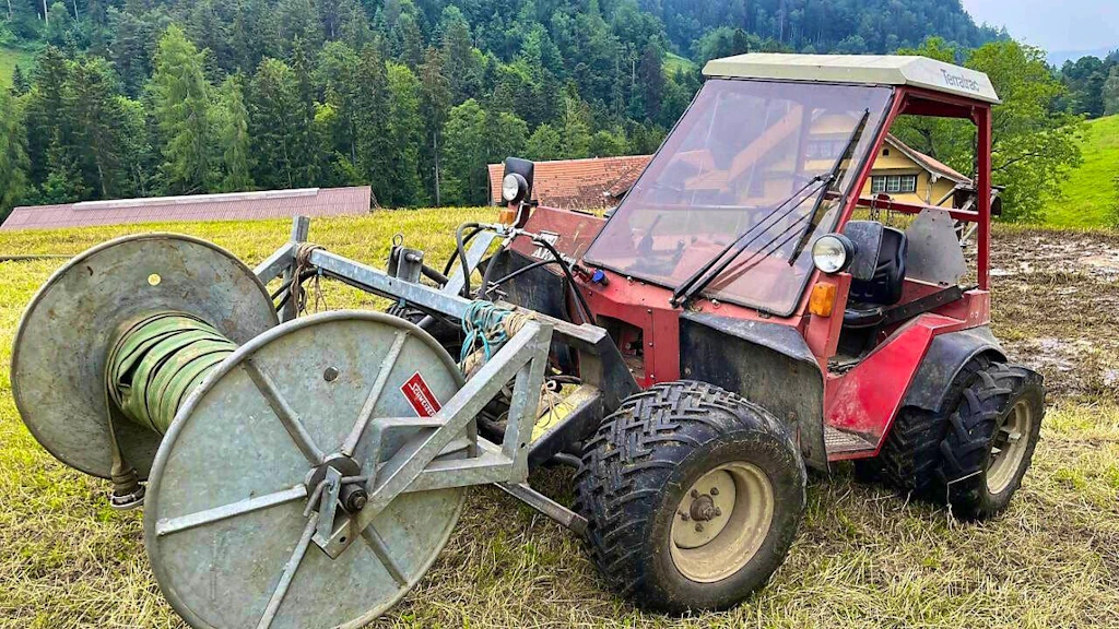 82-year-old man injured in work accident in Krinau SG