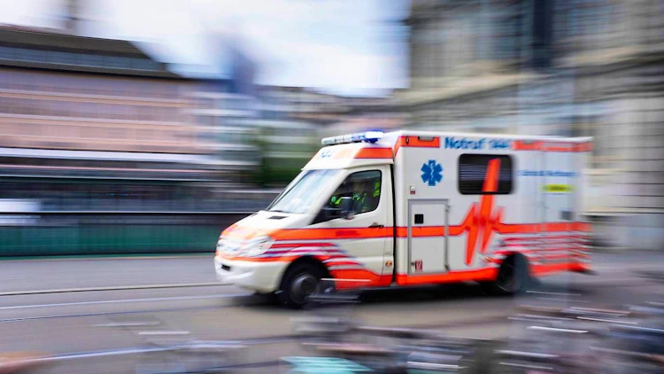 Truck fatally injures 24-year-old cyclist in Zurich