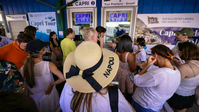 Tourists can return to Capri after entry ban