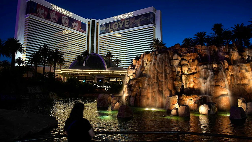 Addio al Mirage, l'hotel che ha trasformato Las Vegas
