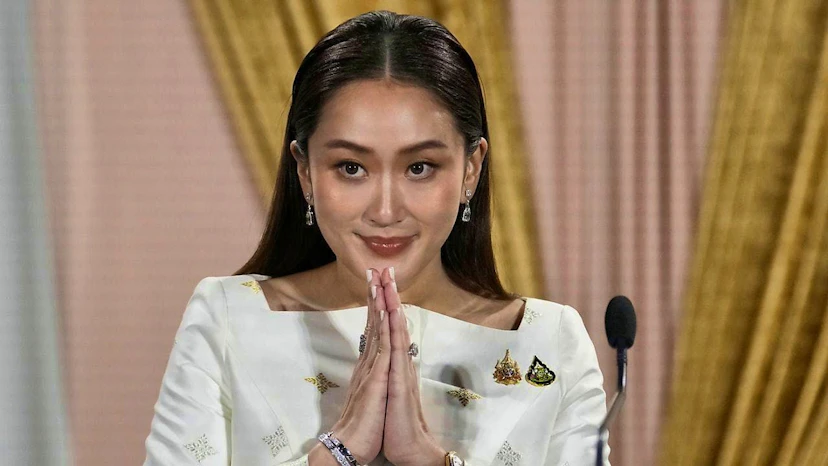 Thailand's king confirms new cabinet - end to the turmoil?