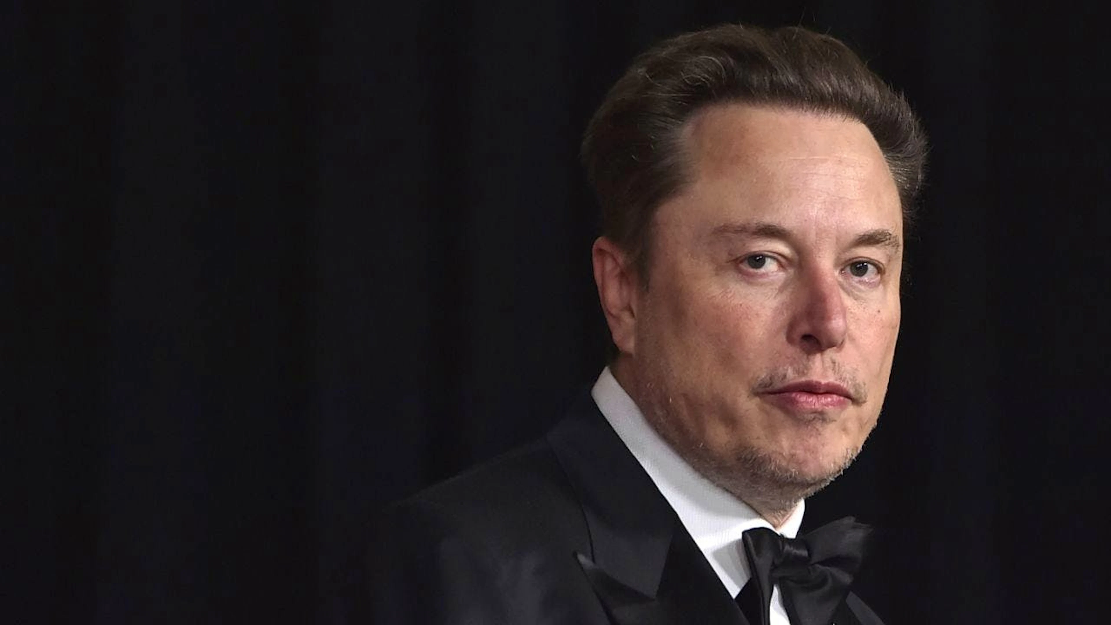 «Perché nessun attentato contro Harris o Biden?», Elon Musk nel mirino ...