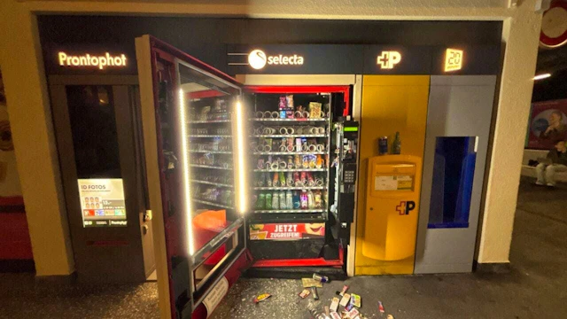 Thieves steal cash box with one franc inside