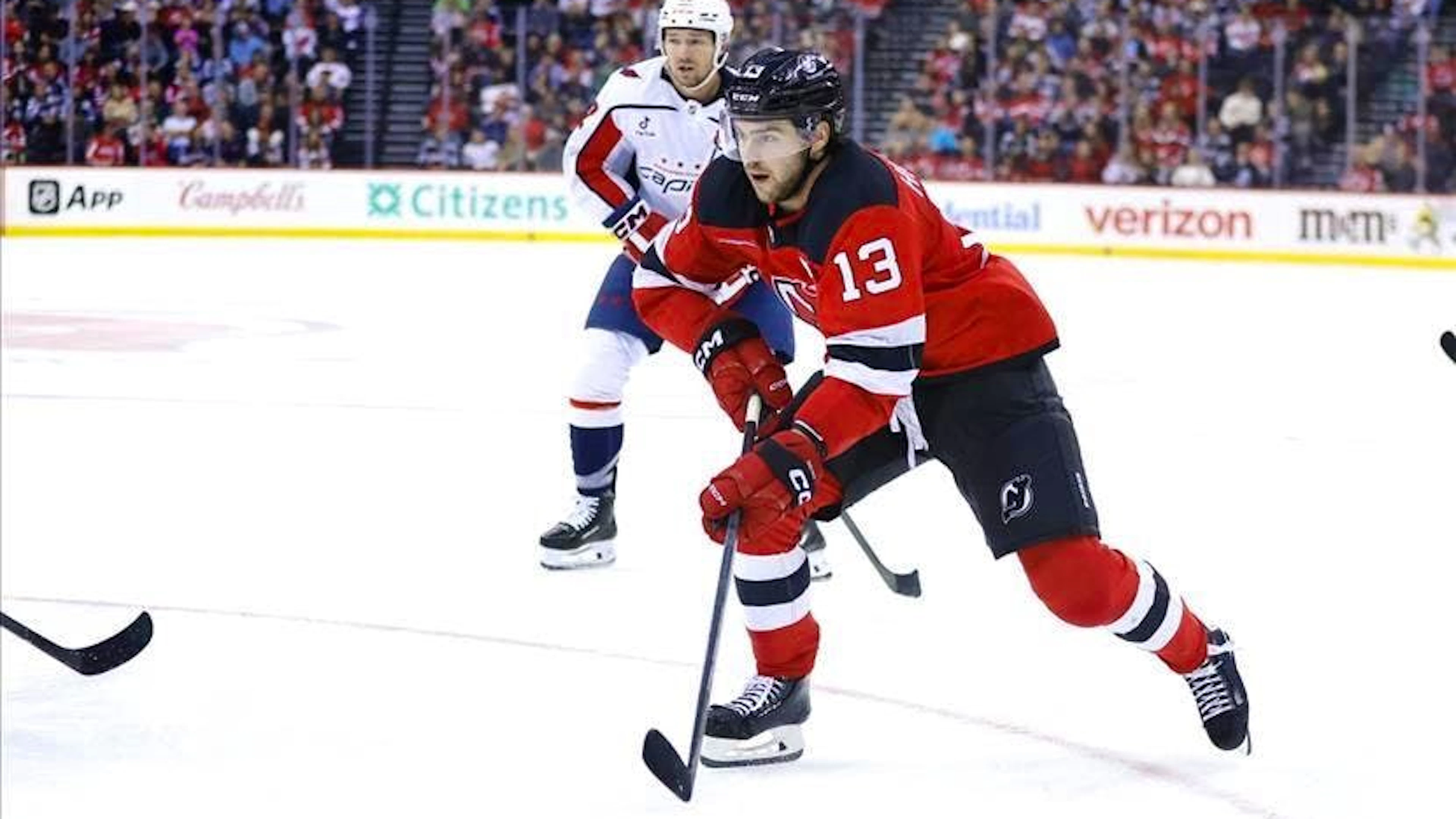NHL, brillano Hischier e Meier