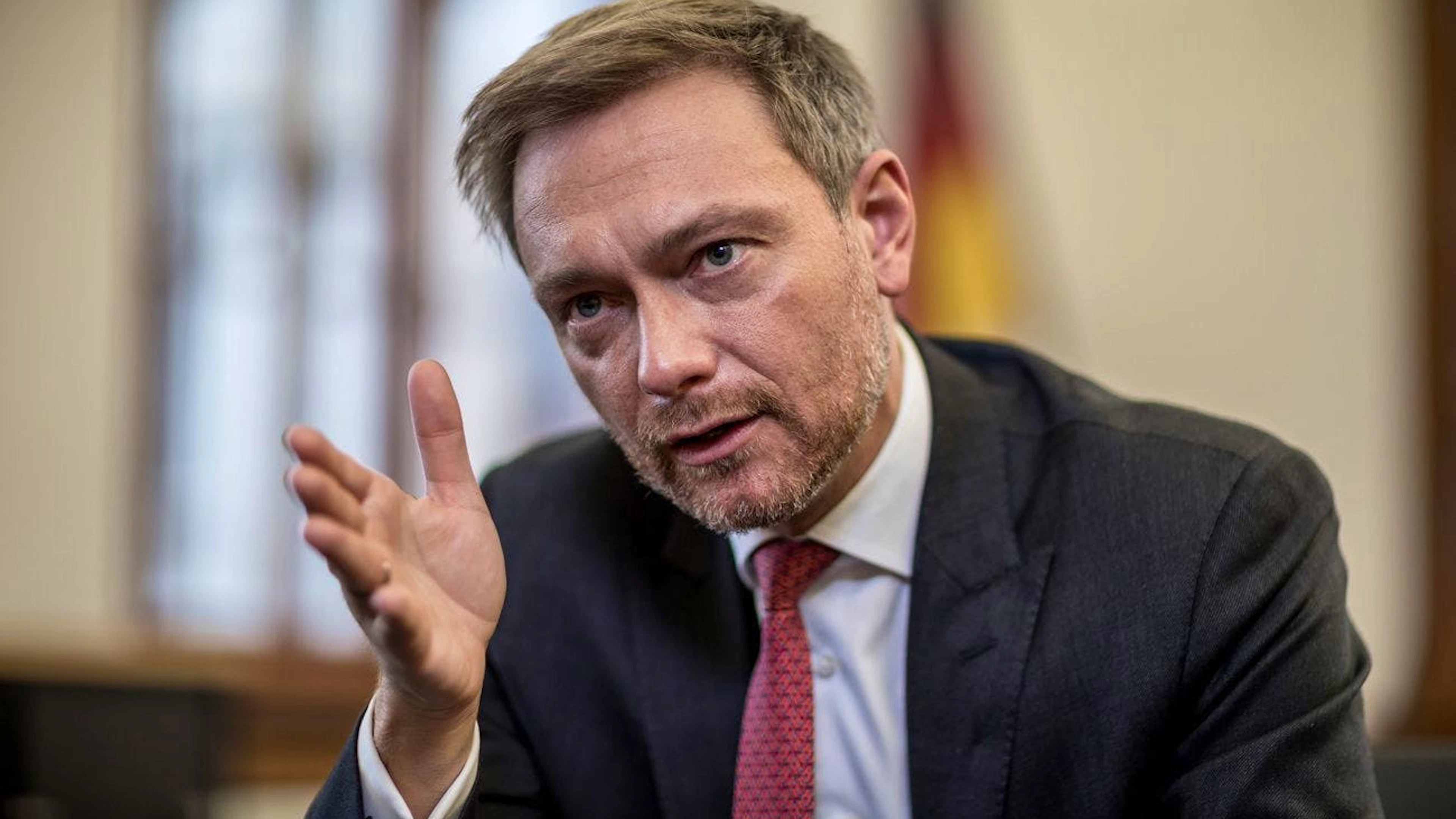 Germania: terremoto a Berlino, Scholz licenzia Lindner