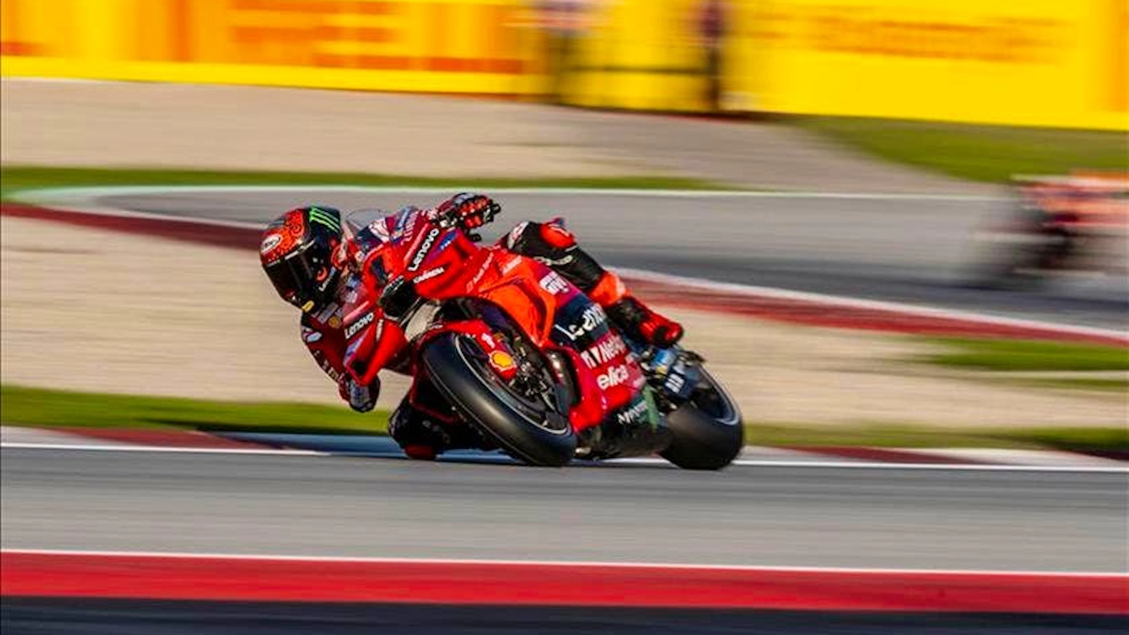 Bagnaia in pole position
