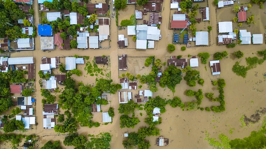 At least four people killed by tropical storm "Sara" in Central America