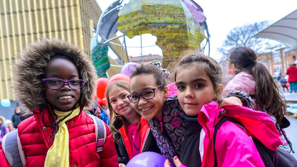 Financial institutions should increase their positive impact on children
