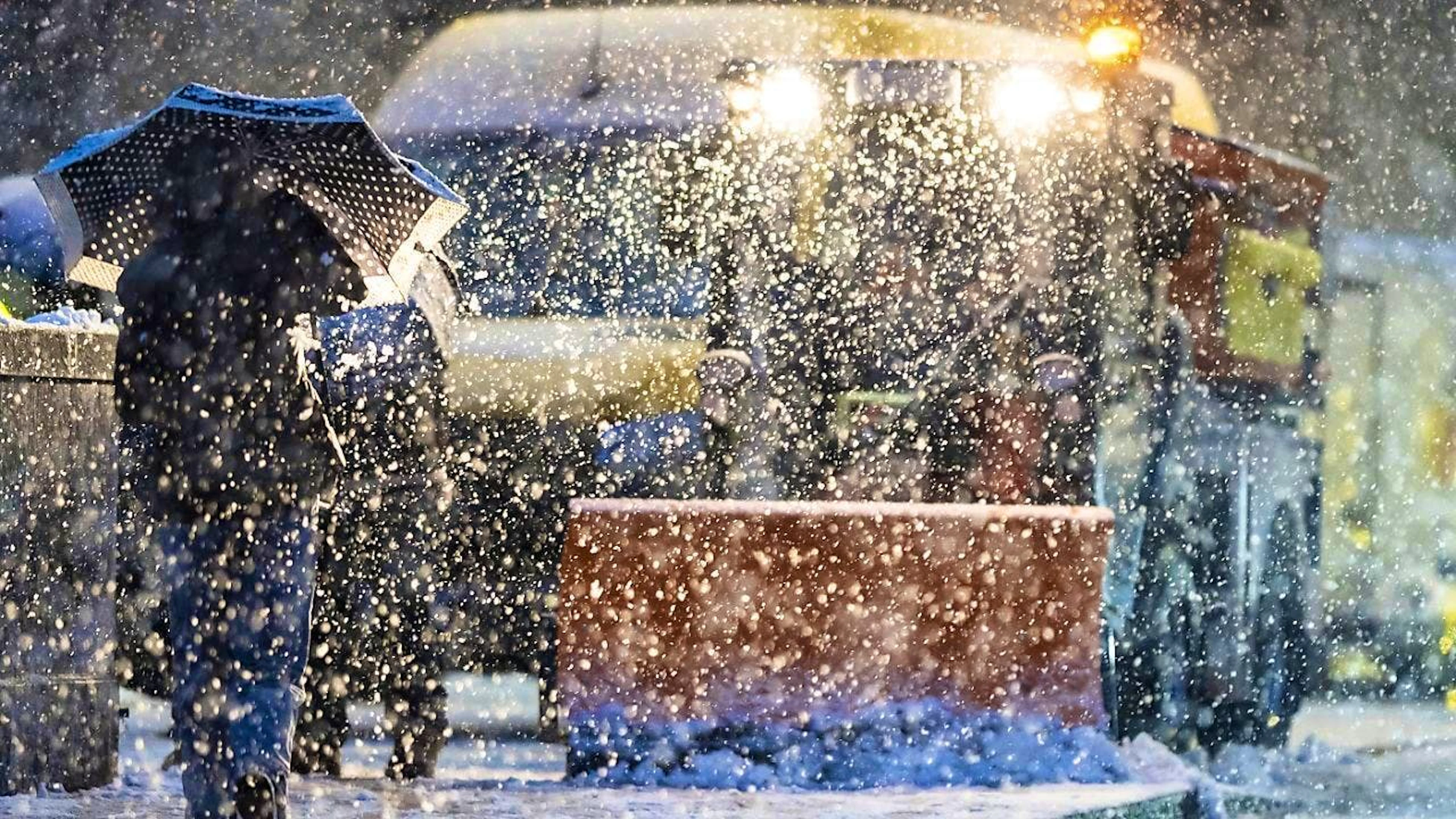 Zurich cantonal police register 150 accidents on snowy night