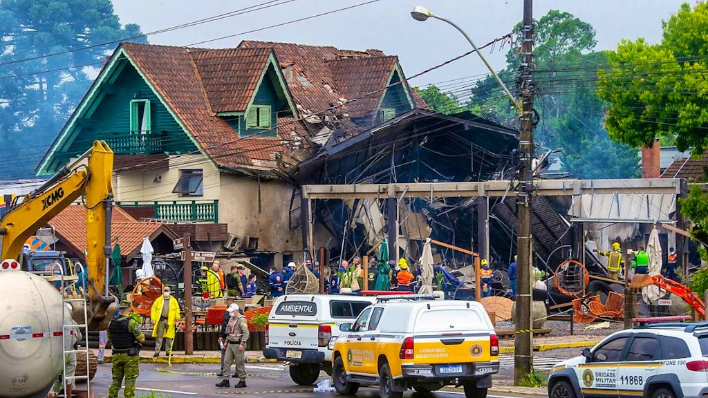 Small plane crashes in Brazil - ten people dead
