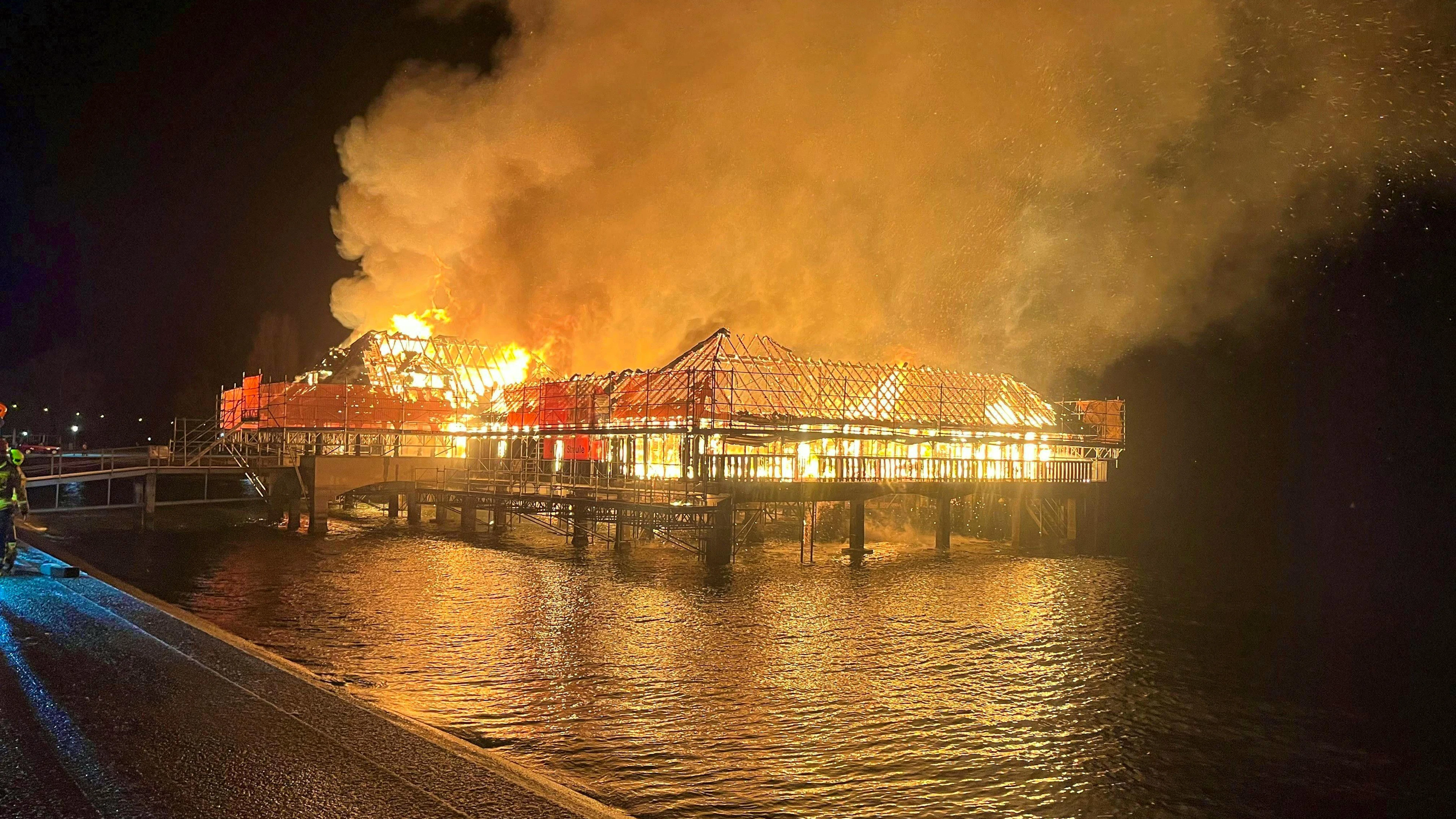 "People are crying" - Rorschach in a state of shock after a major fire