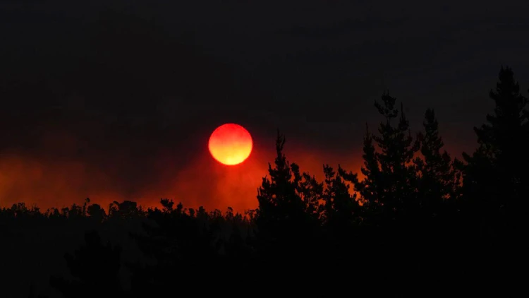 Sole irrequieto nel 2025, attesi forti brillamenti e tempeste geomagnetiche