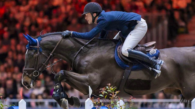 Edouard Schmitz takes a leap towards the World Cup Final