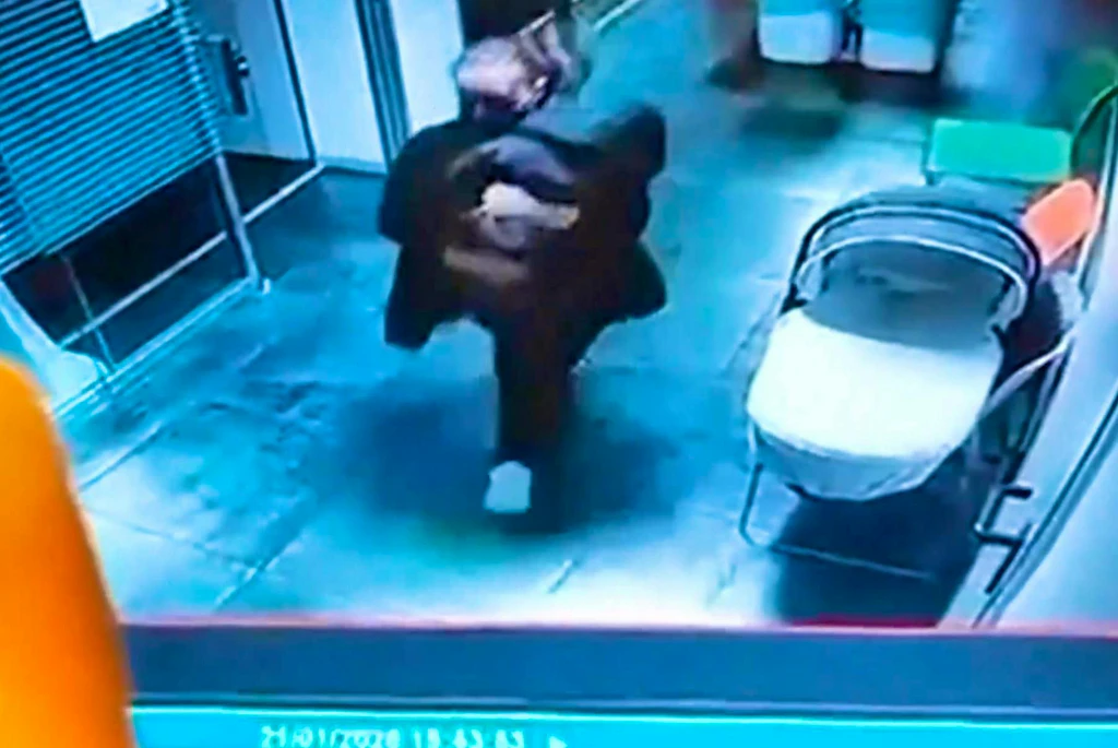 Fake nurse kidnaps baby from hospital
