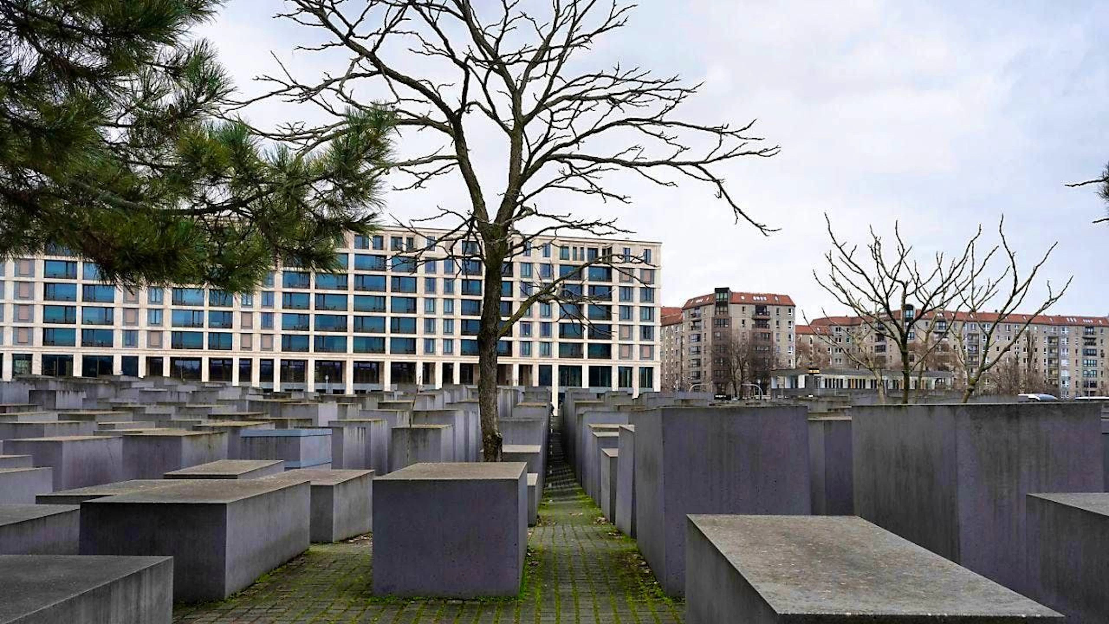 Man seriously injured in attack at Holocaust memorial in Berlin