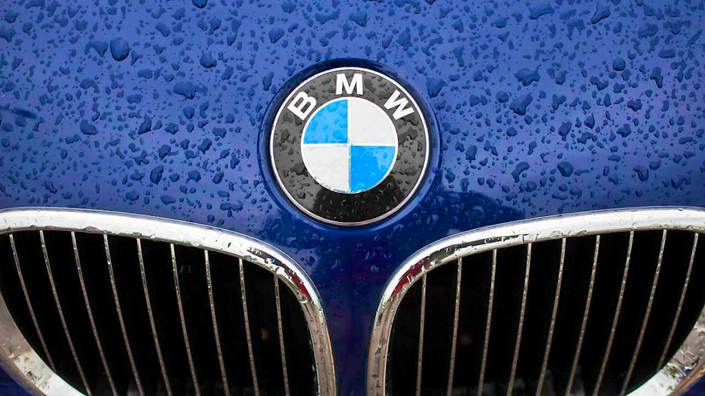 BMW profits fall significantly for the second time in a row