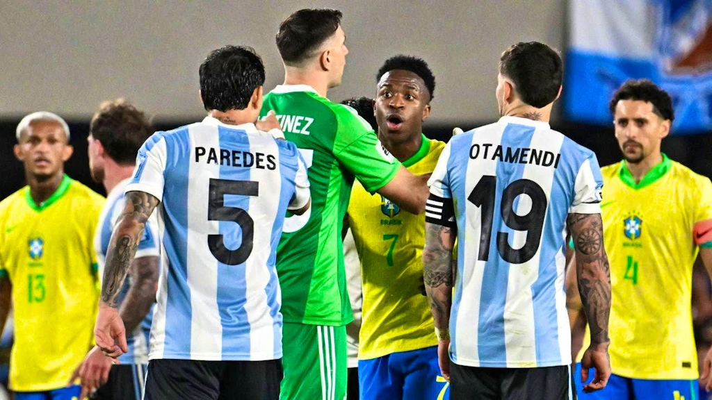 Argentina goalie Martinez humiliates Brazil with a juggling act