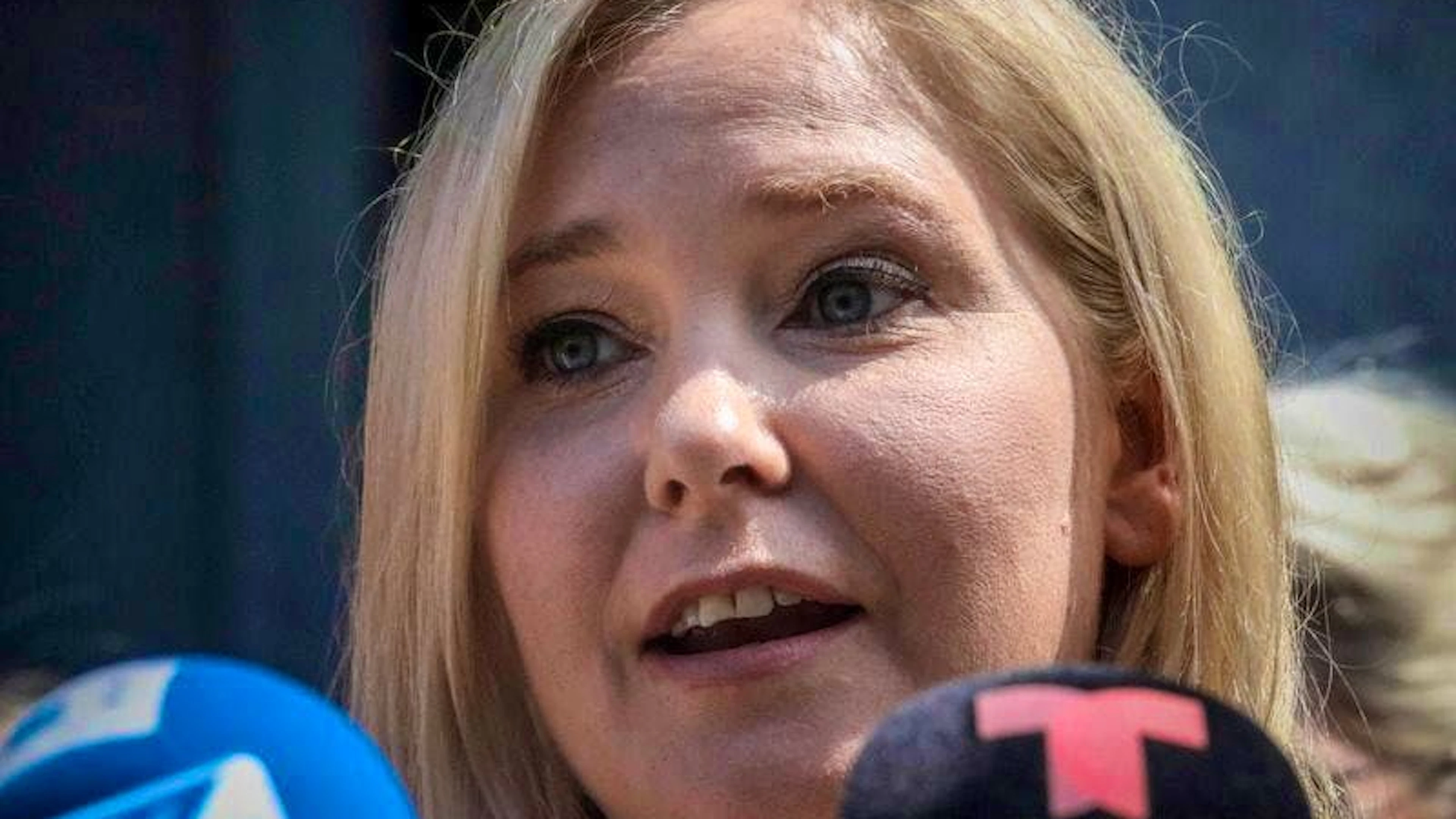 Prince Andrew accuser Virginia Giuffre laid to rest
