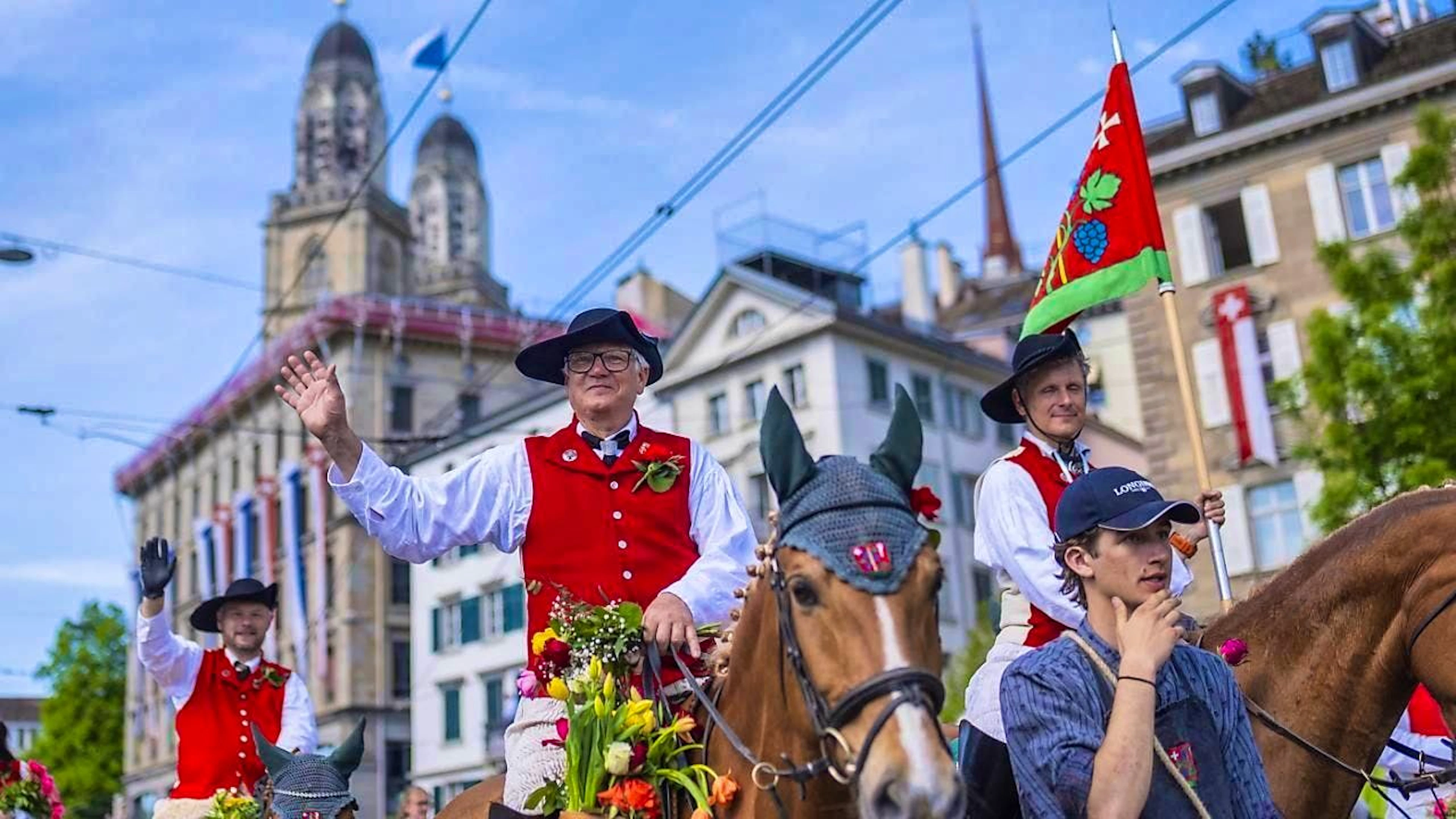 Zurich's Böögg explodes after 26 minutes