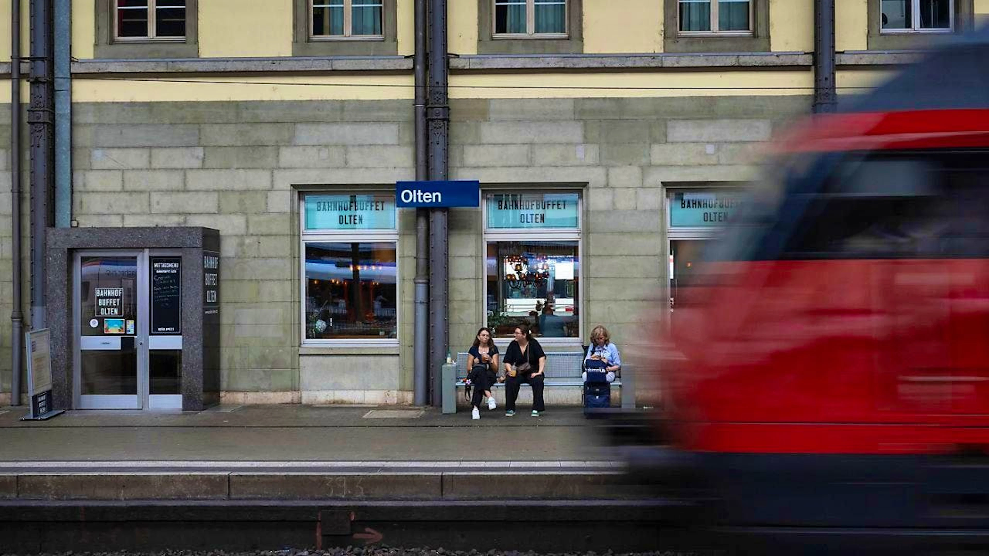 Will there be night trains between Bern and Zurich from December?