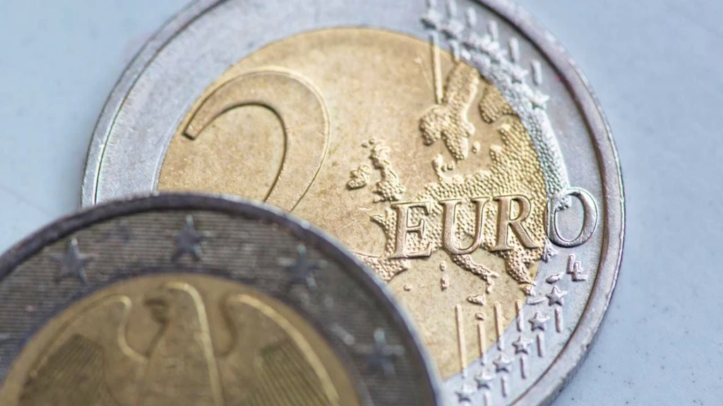 L'UE punta a dazio fisso di 2 euro su piccoli pacchetti importati