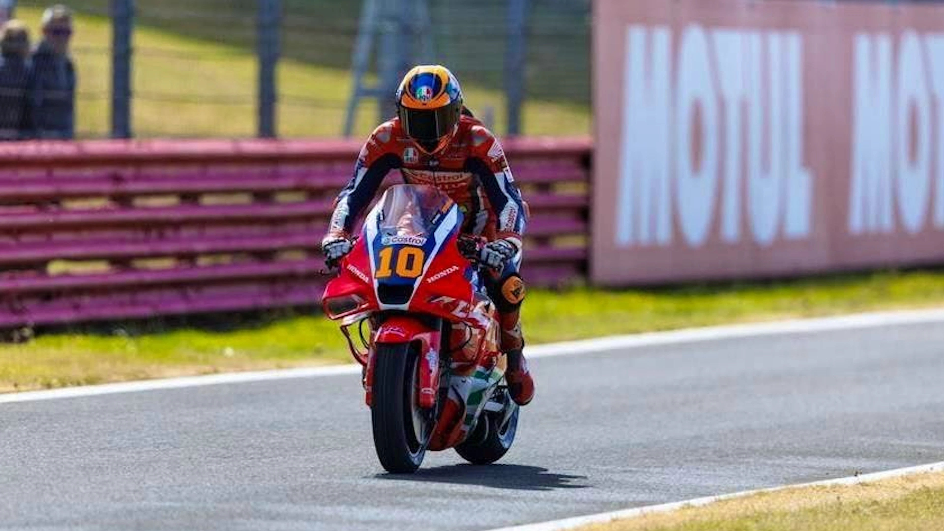 Moto, brutto incidente per Marini