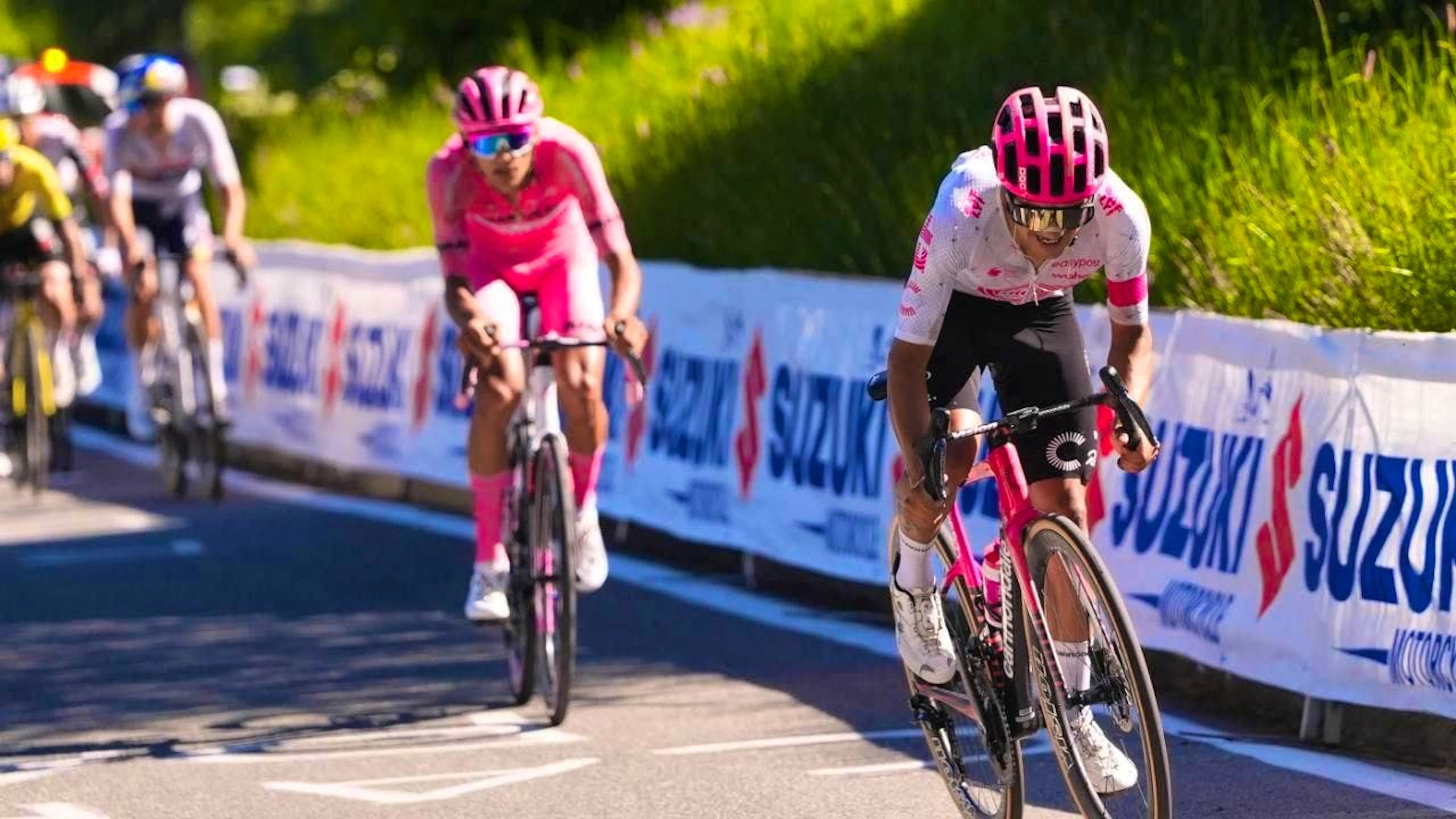 Leader Del Toro holds his own in Prodhomme's stage win