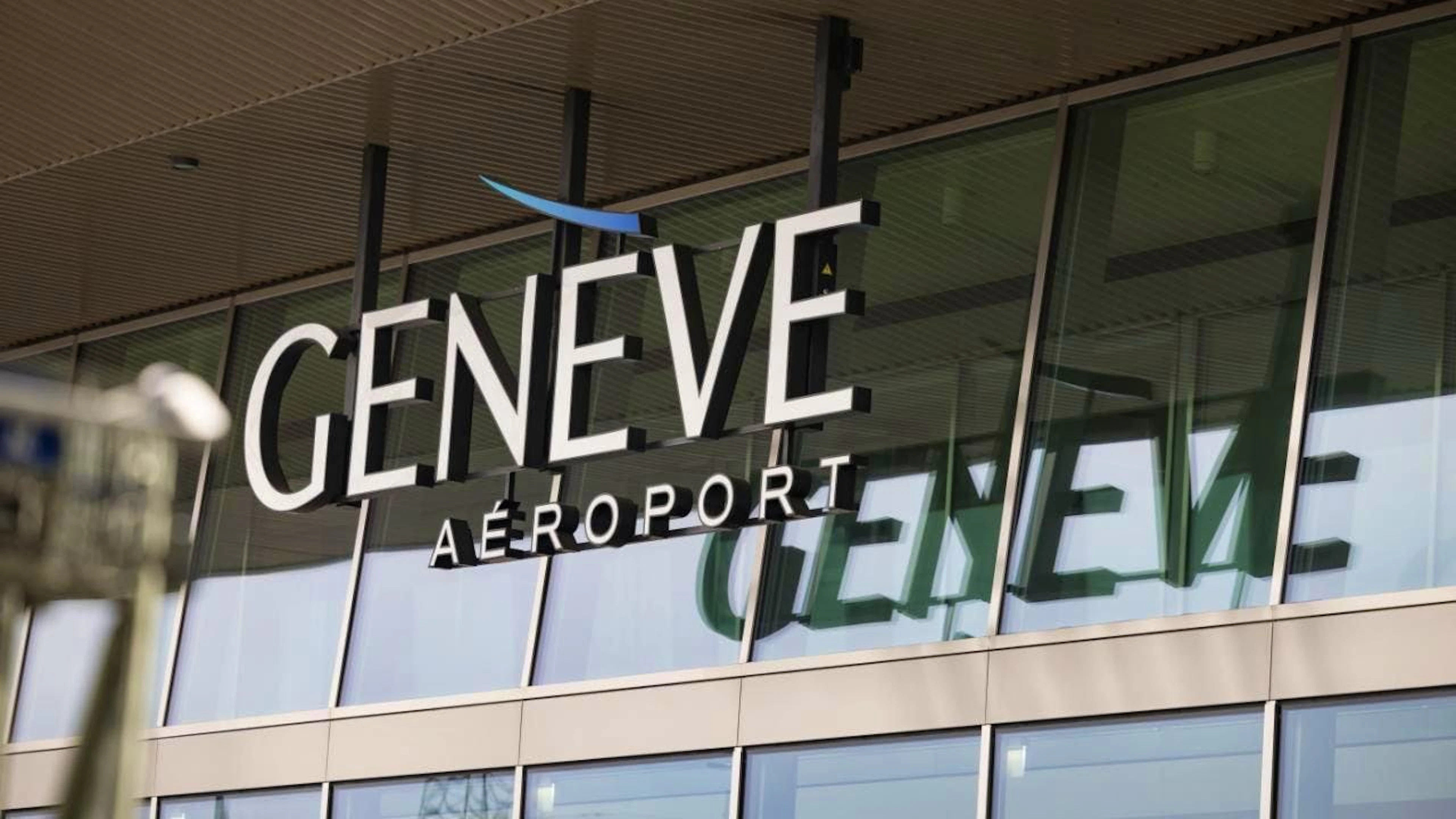 Skyguide riduce la capacità di avvicinamento all'aeroporto di Ginevra