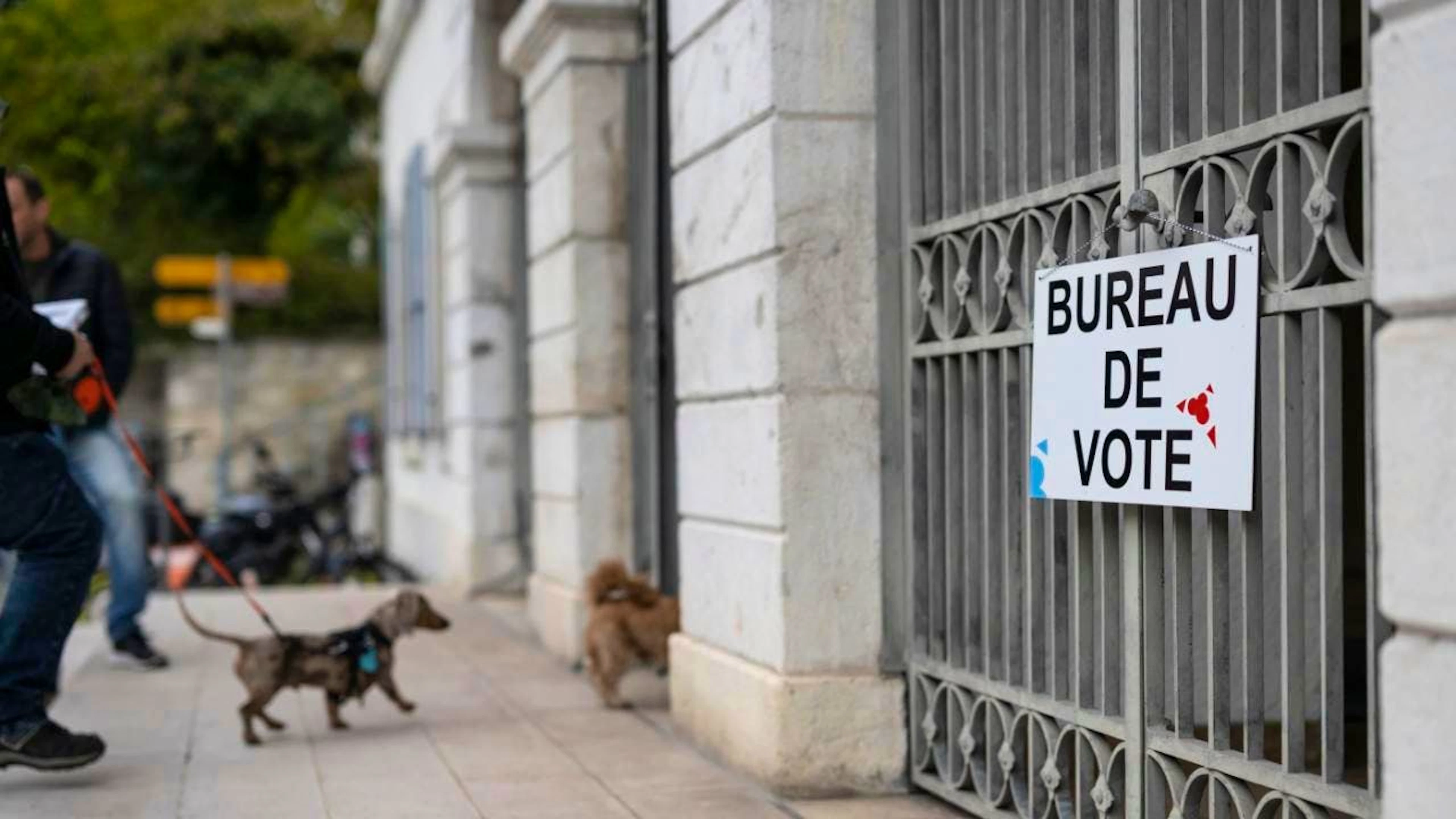 Si vota oggi nel Giura e a Ginevra
