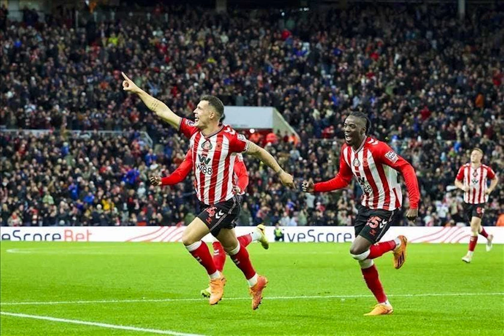 Primo gol per Granit Xhaka con la maglia del Sunderland