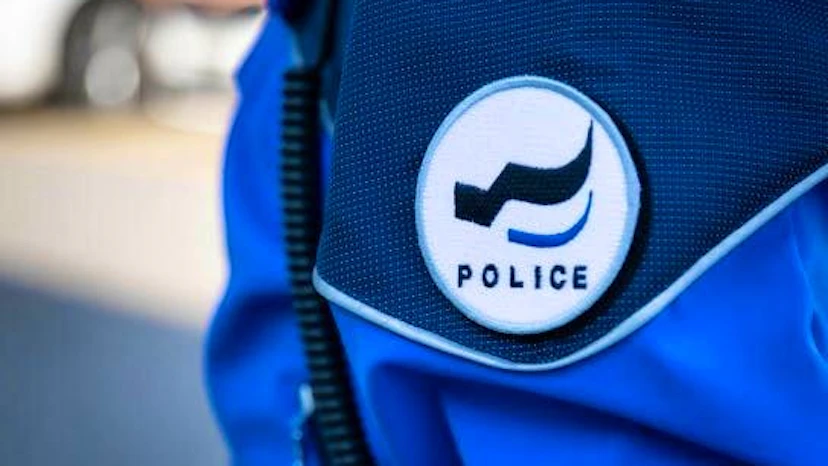 Un motard de 17 ans décède suite à une collision avec plusieurs voitures