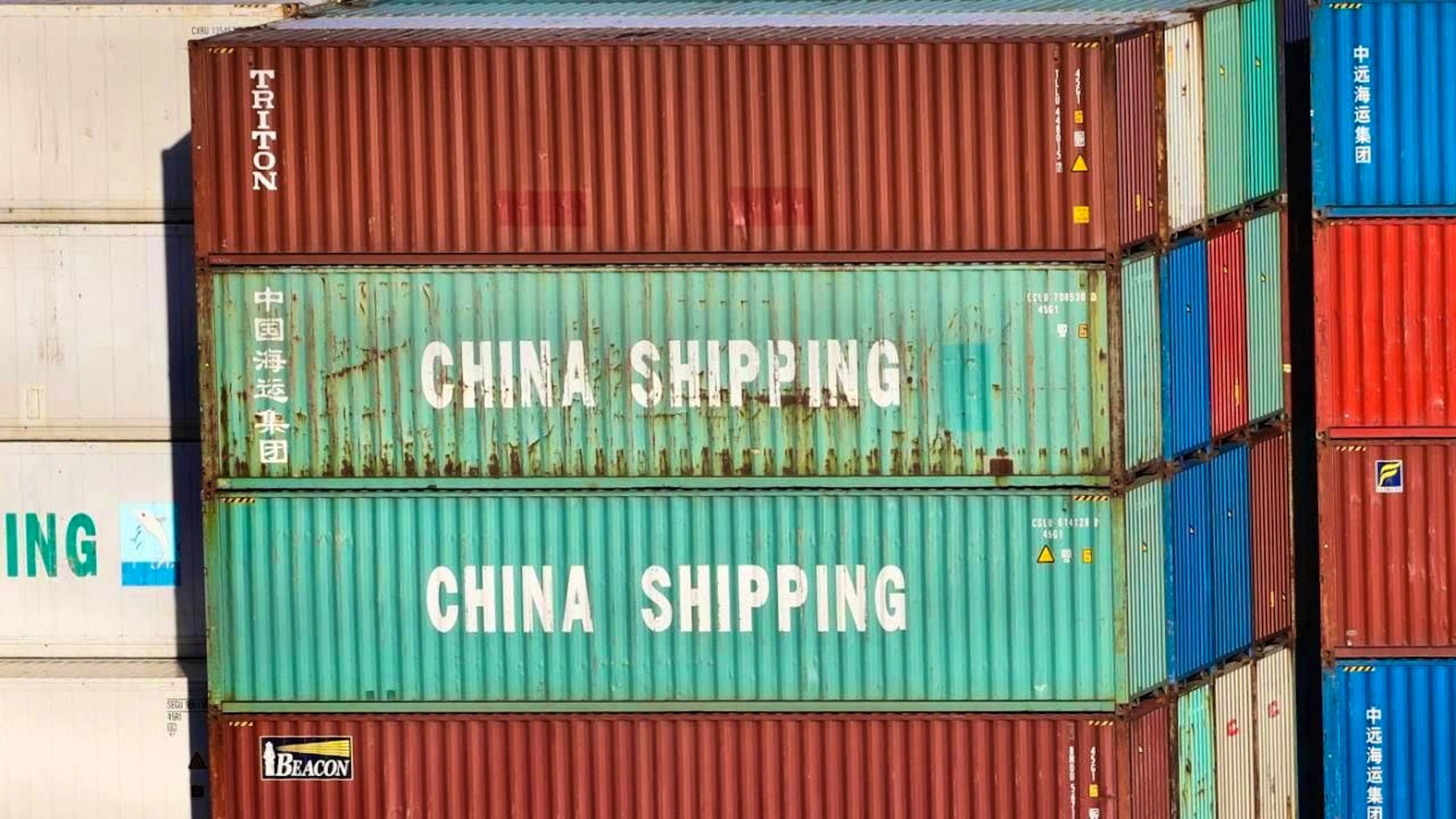 China's exports fall by 1.1 percent
