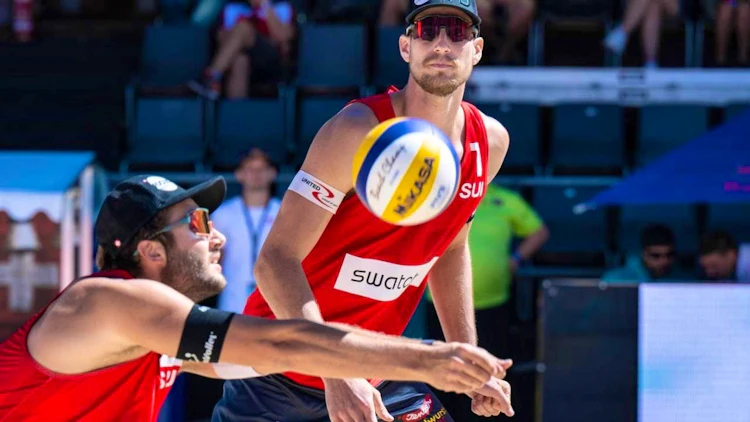 Swiss men are on course for the knockout round