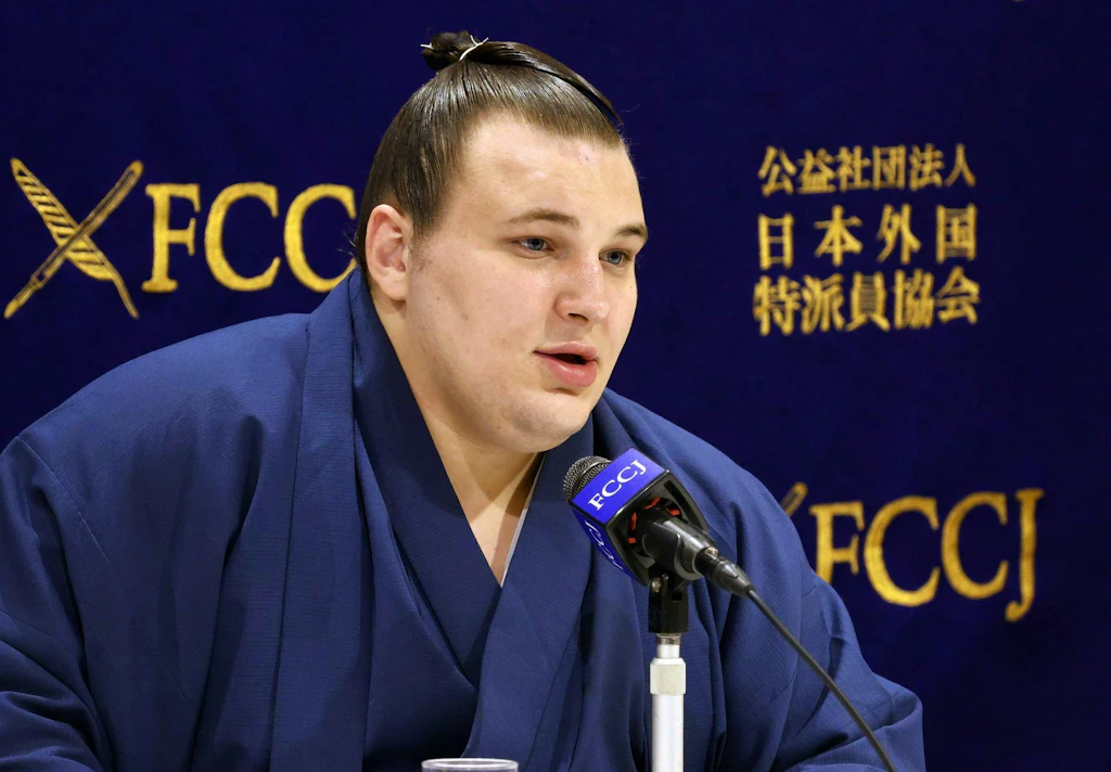 Dalla guerra al dohyo: il 21enne ucraino che ha riscritto la storia del ...