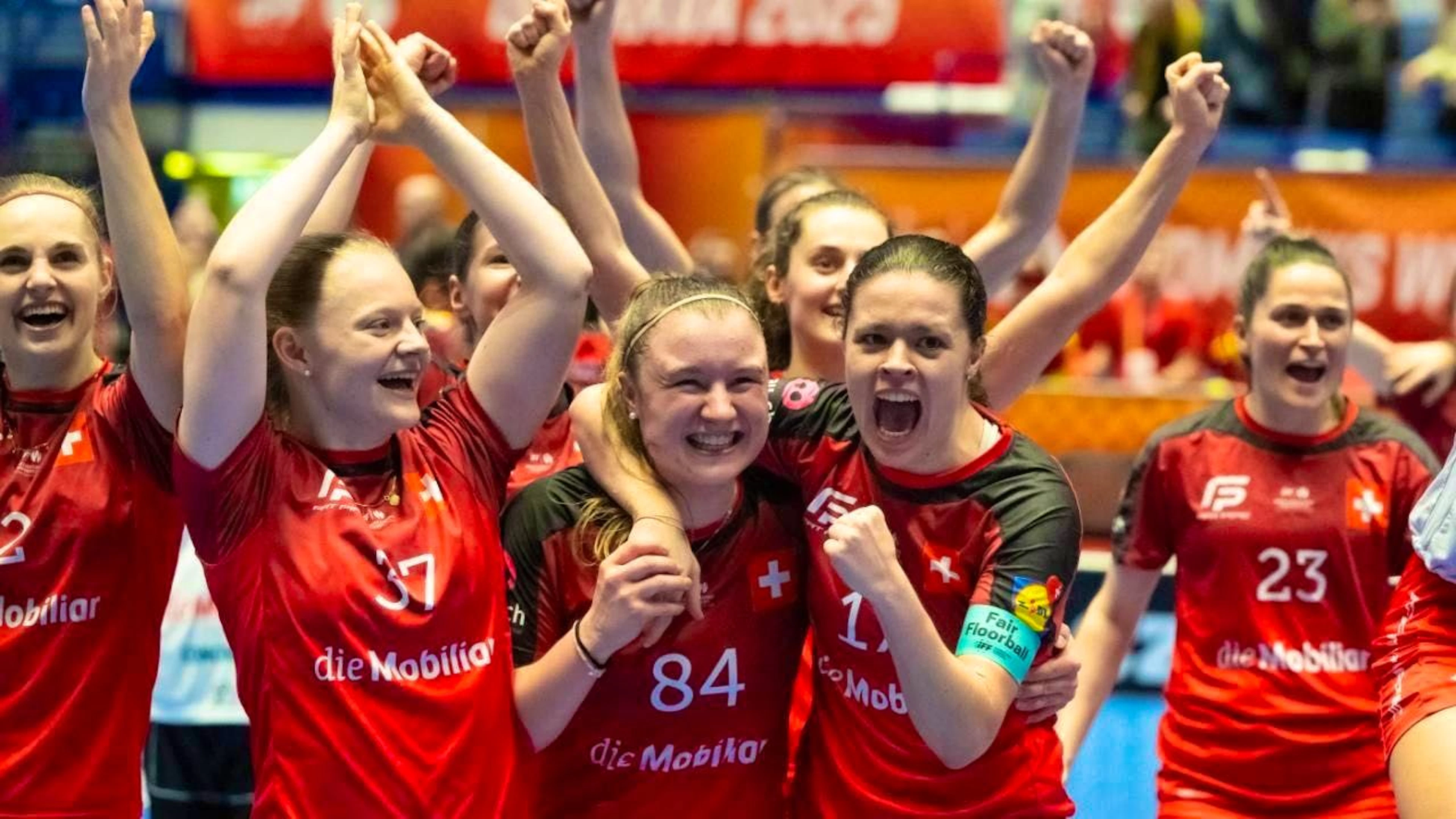 Swiss women beat Czech Republic 2:0 and win World Championship gold