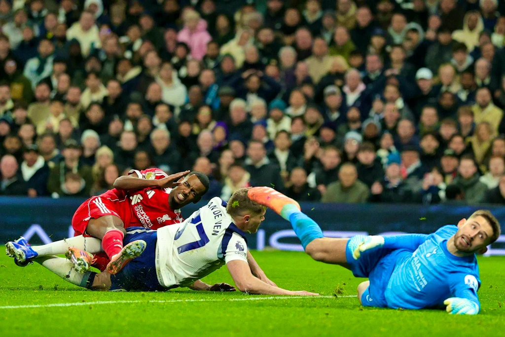 Liverpool coach Slot attacks Tottenham's van de Ven for brutal foul