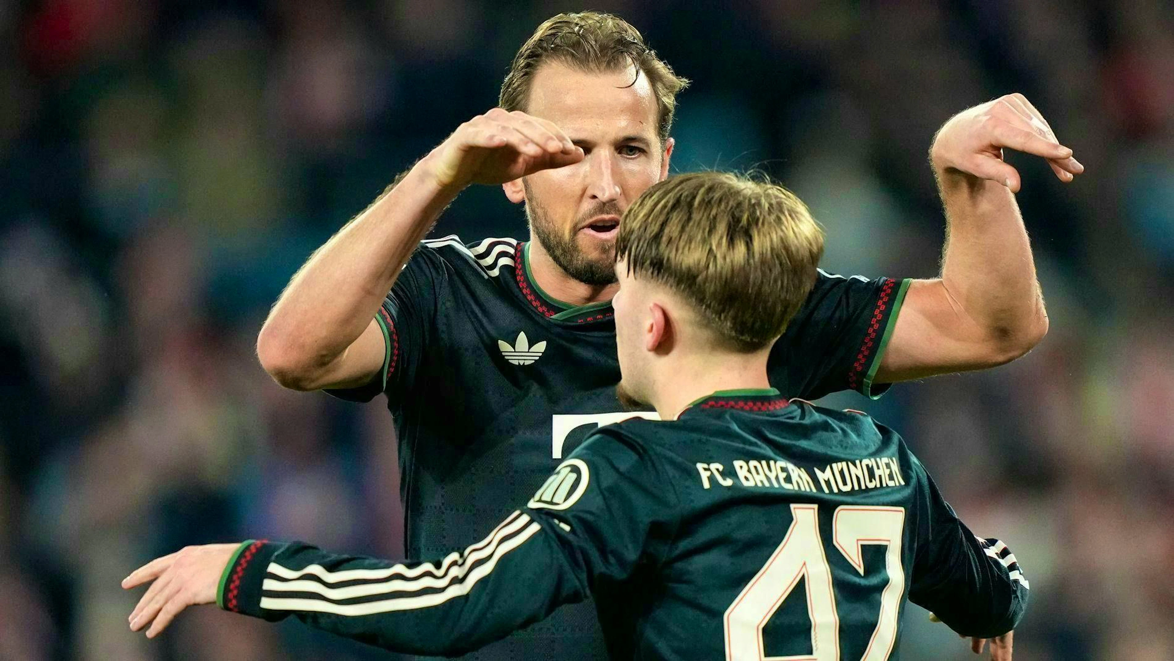 Bayern turn the game around in Cologne ++ Heavy defeat for Elvedi's ...