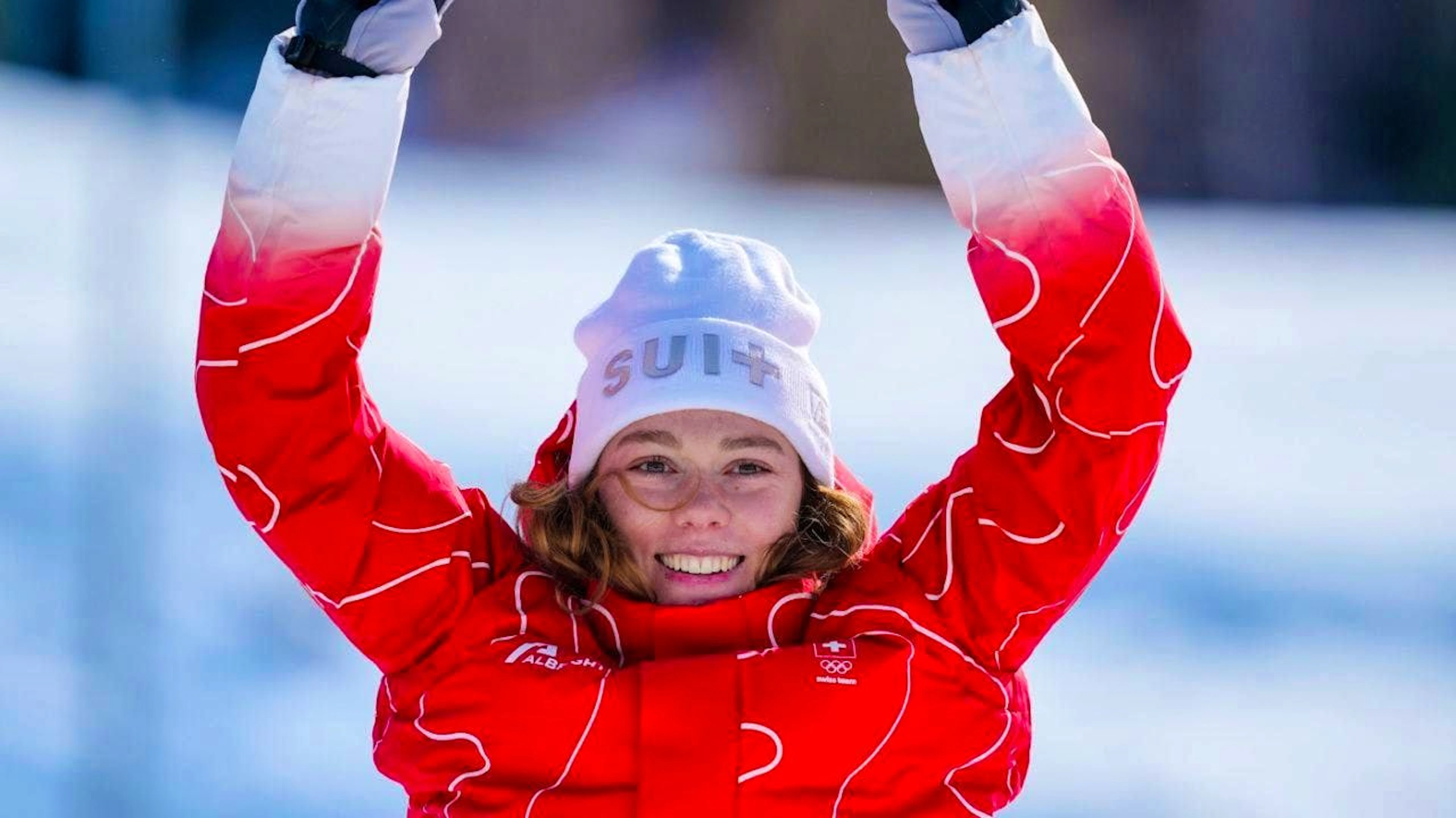 Nadja Kälin wins bronze after historic exploit