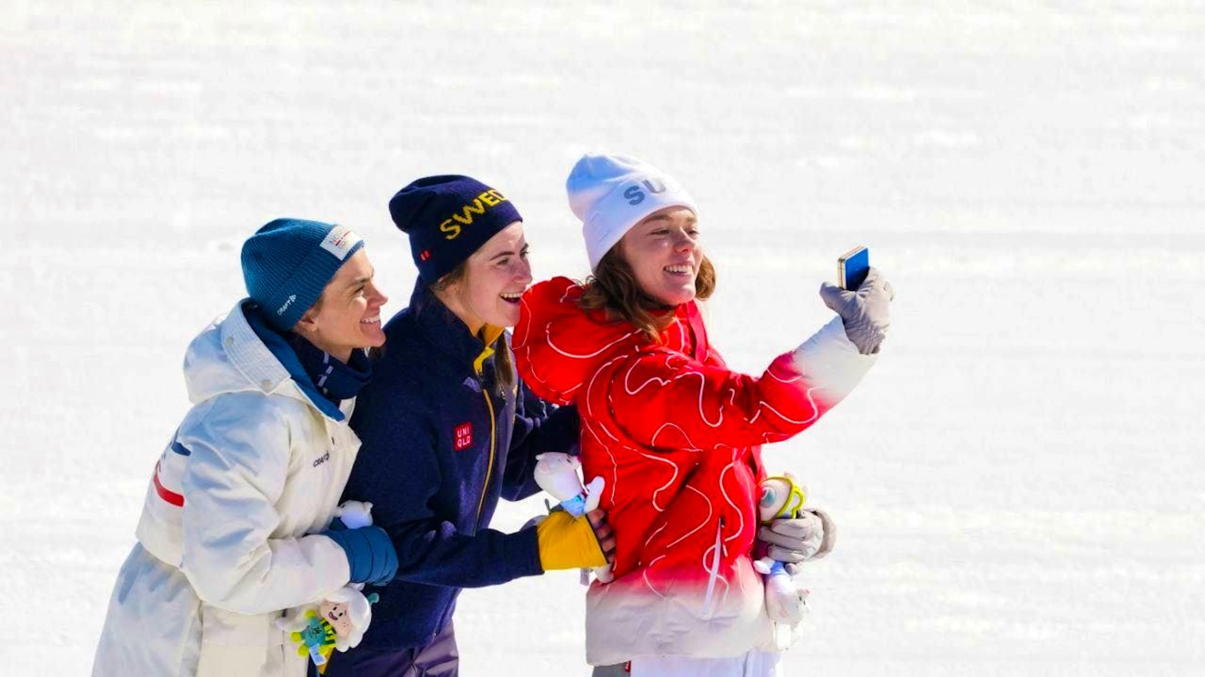 Nadja Kälin wins bronze after historic exploit