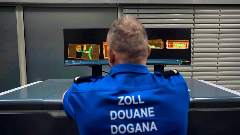 Customs seize more drugs and cigarettes in 2025