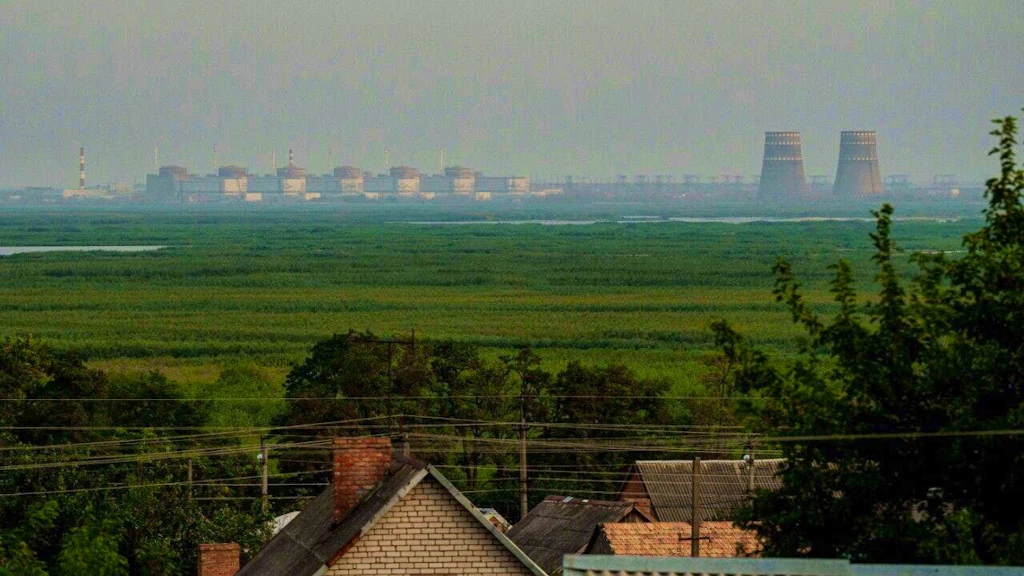 No increased radiation after impact at Zaporizhzhya nuclear power plant