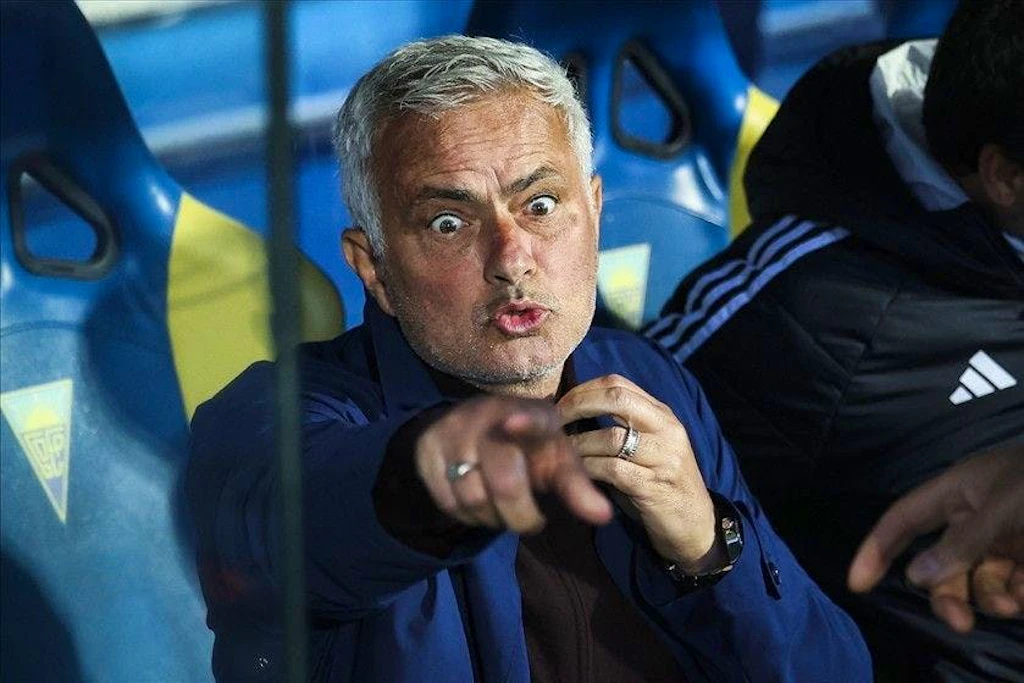 Ora è ufficiale: Mourinho torna al Real Madrid