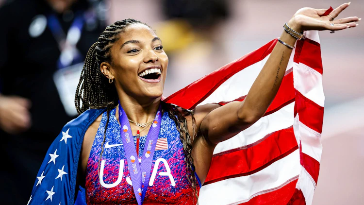 Tara Davis-Woodhall se dédouble à Los Angeles