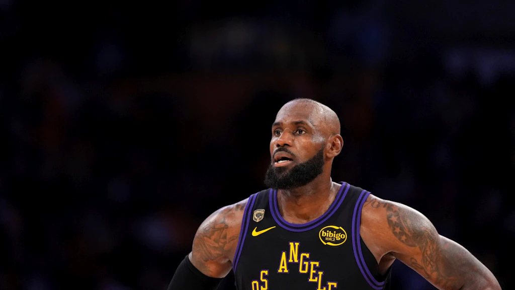 LeBron James quitte les Lakers : «Je ne sais pas ce que le futur me ...